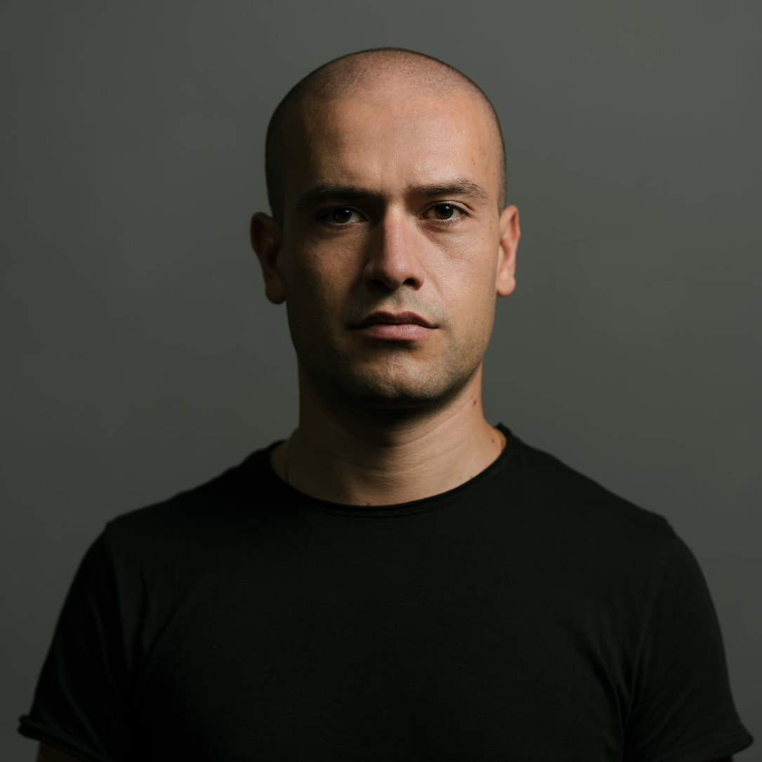 Interview with Jago: Unveiling the Artistic Odyssey – ART HUB