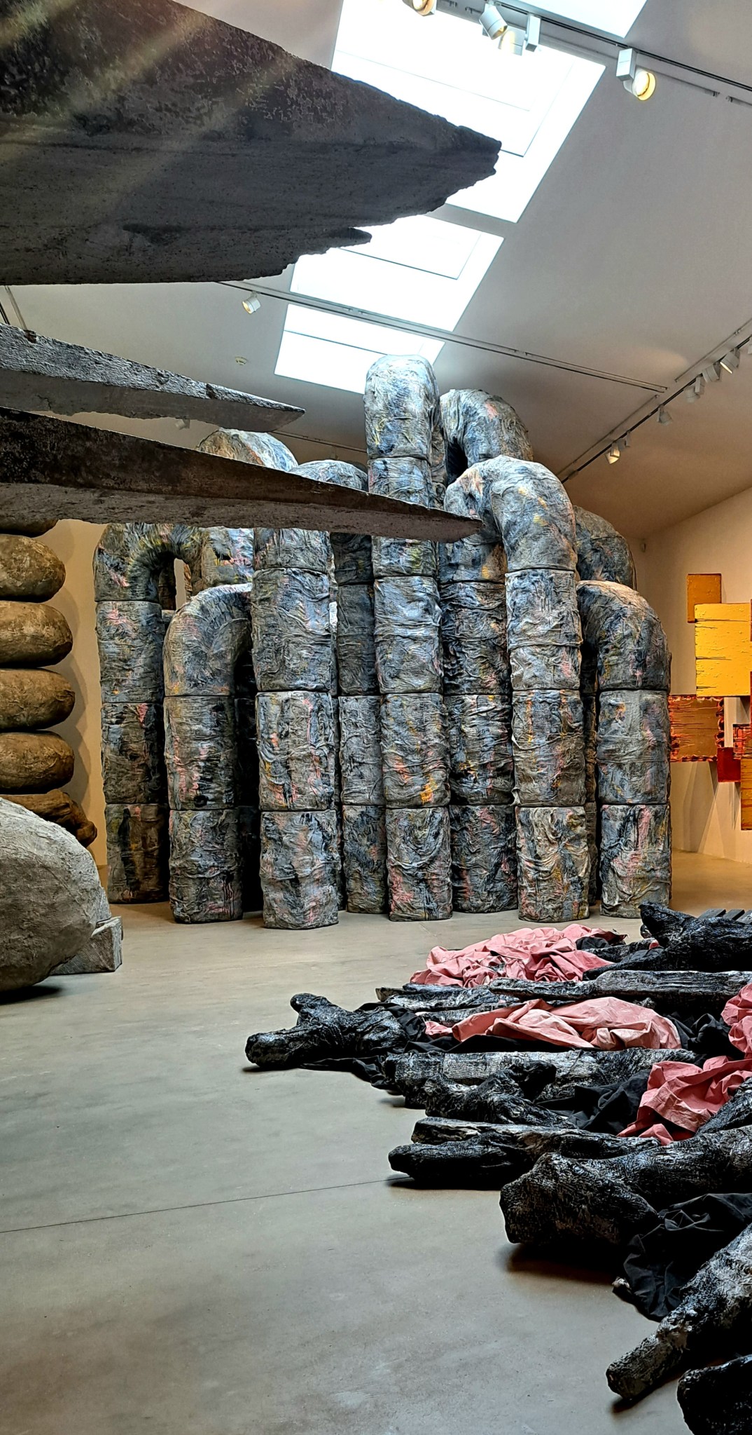 Phyllida Barlow: Unscripted. Hauser and Wirth. Somerset. UK – ART HUB